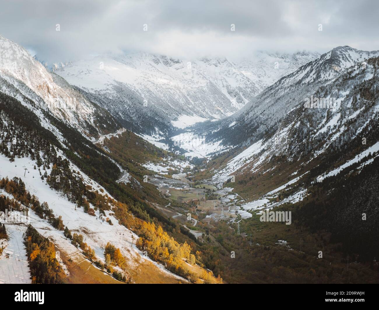 Ski season at the beginning of autumn Stock Photo - Alamy