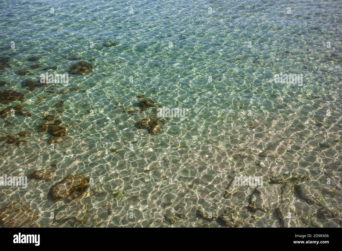 Crystal shiny water sea hi-res stock photography and images - Alamy