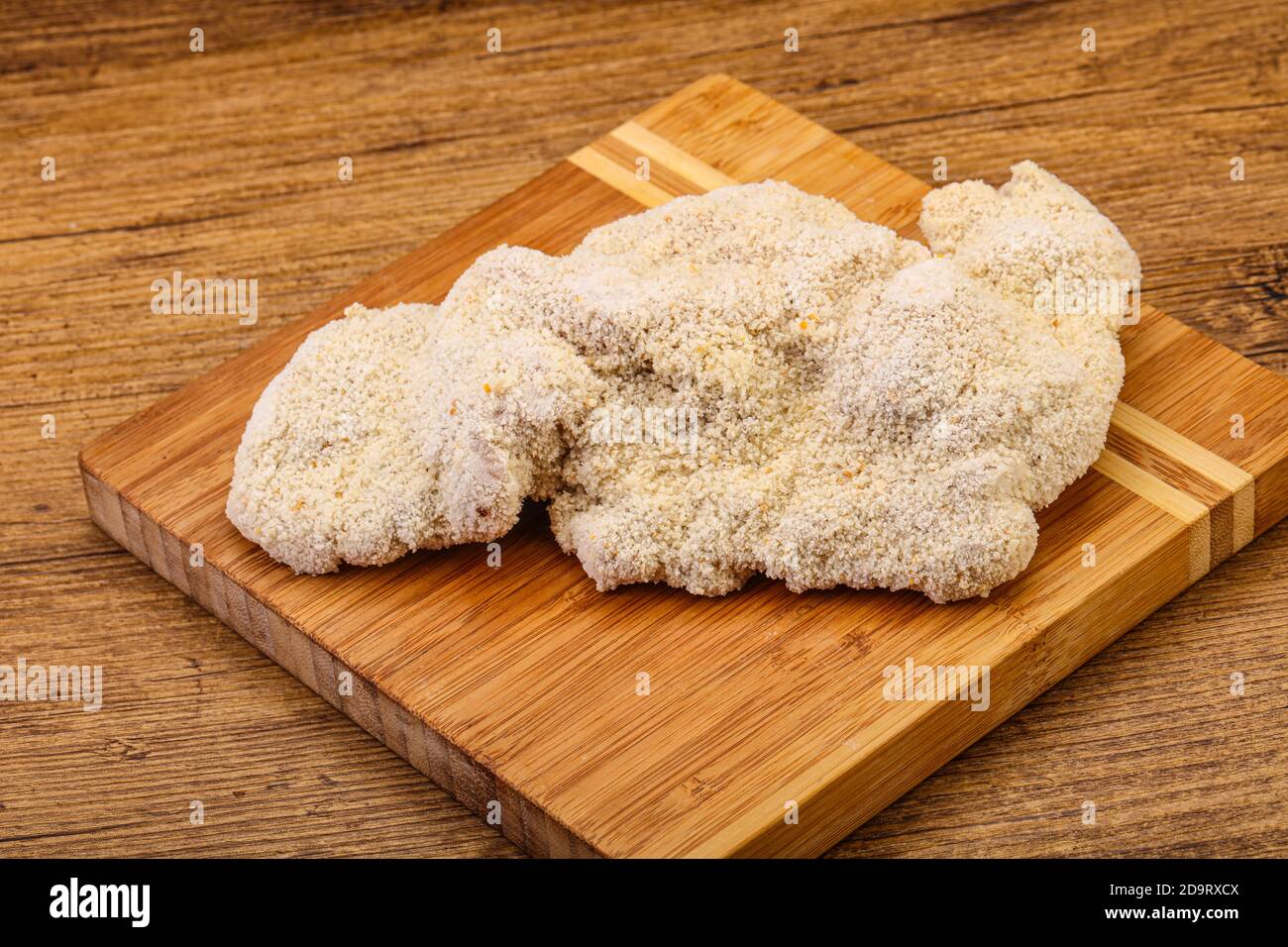 Raw pork meat schnitzel for roast Stock Photo - Alamy