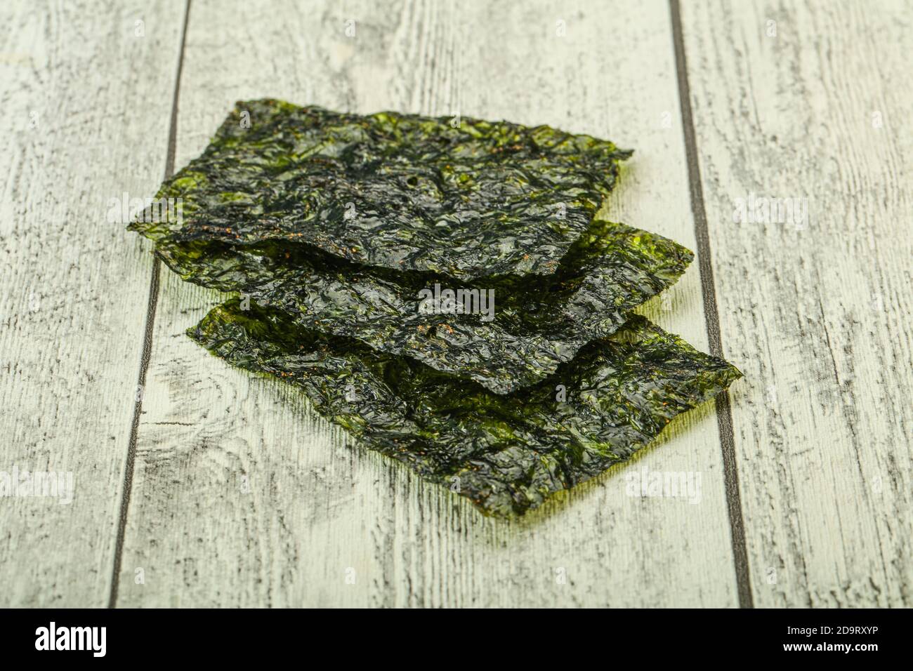 Asian cuisine Nori sheets chips snack Stock Photo - Alamy