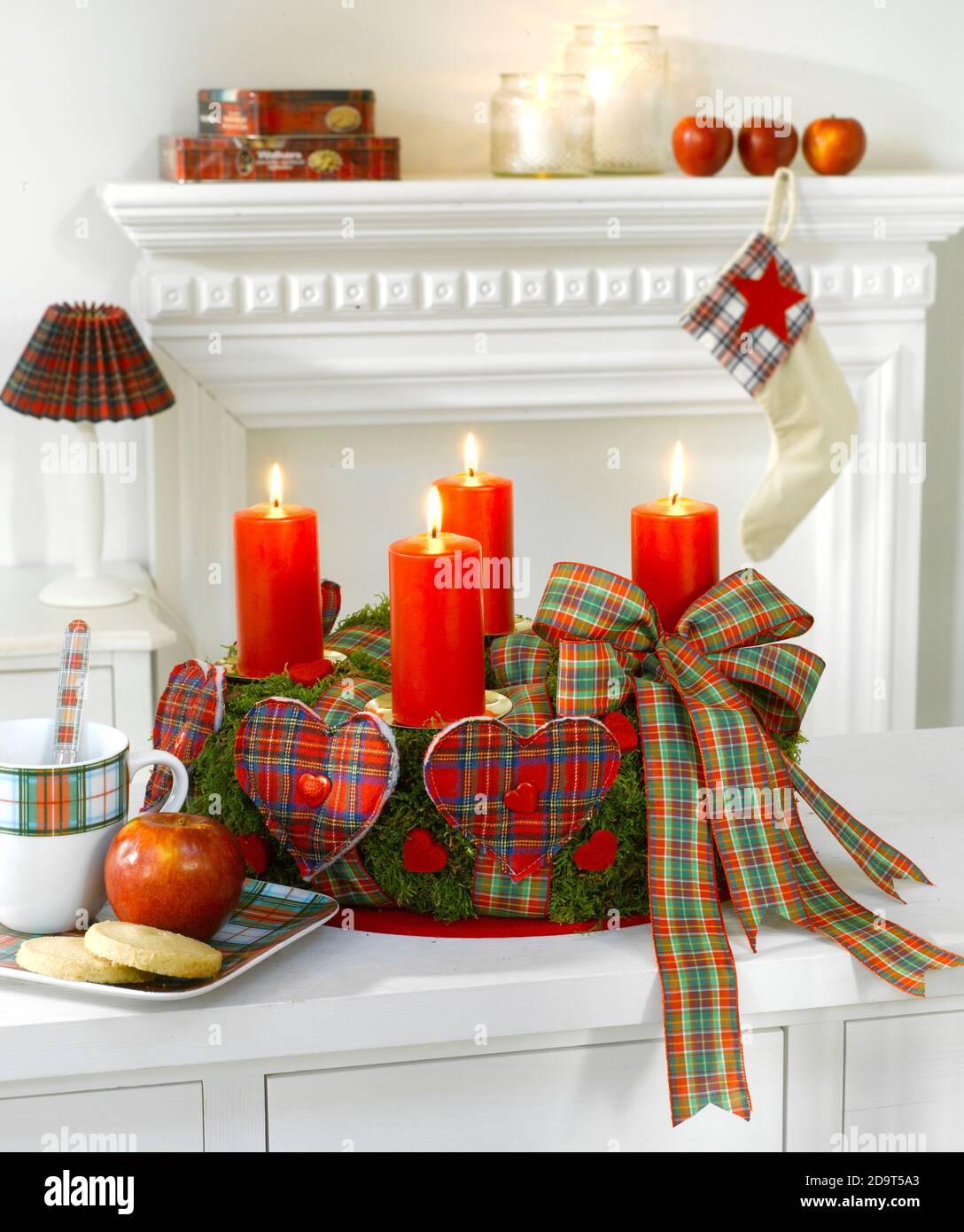 Advent wreath, step available UK USE ONLY/EMAIL TO CLEAR OTHER RIGHTS ...