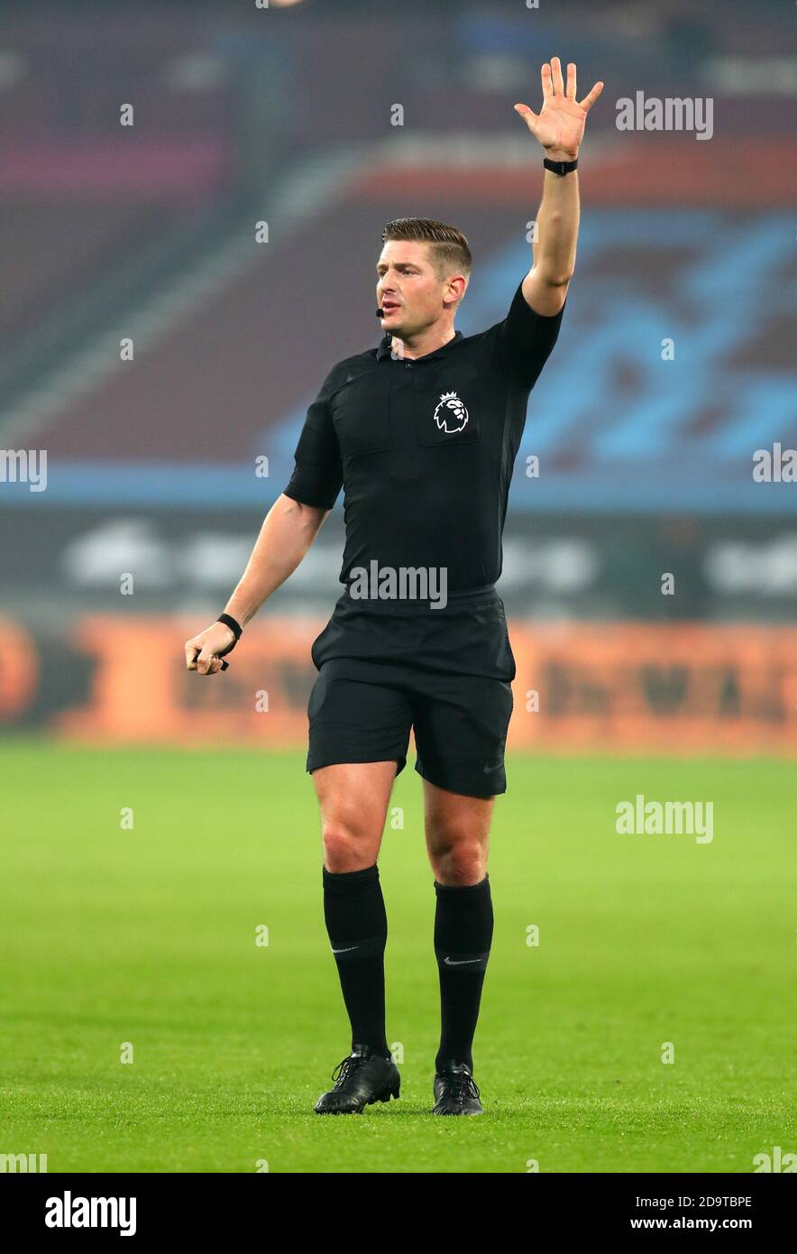Referee Robert Jones during the Premier League match at the London ...