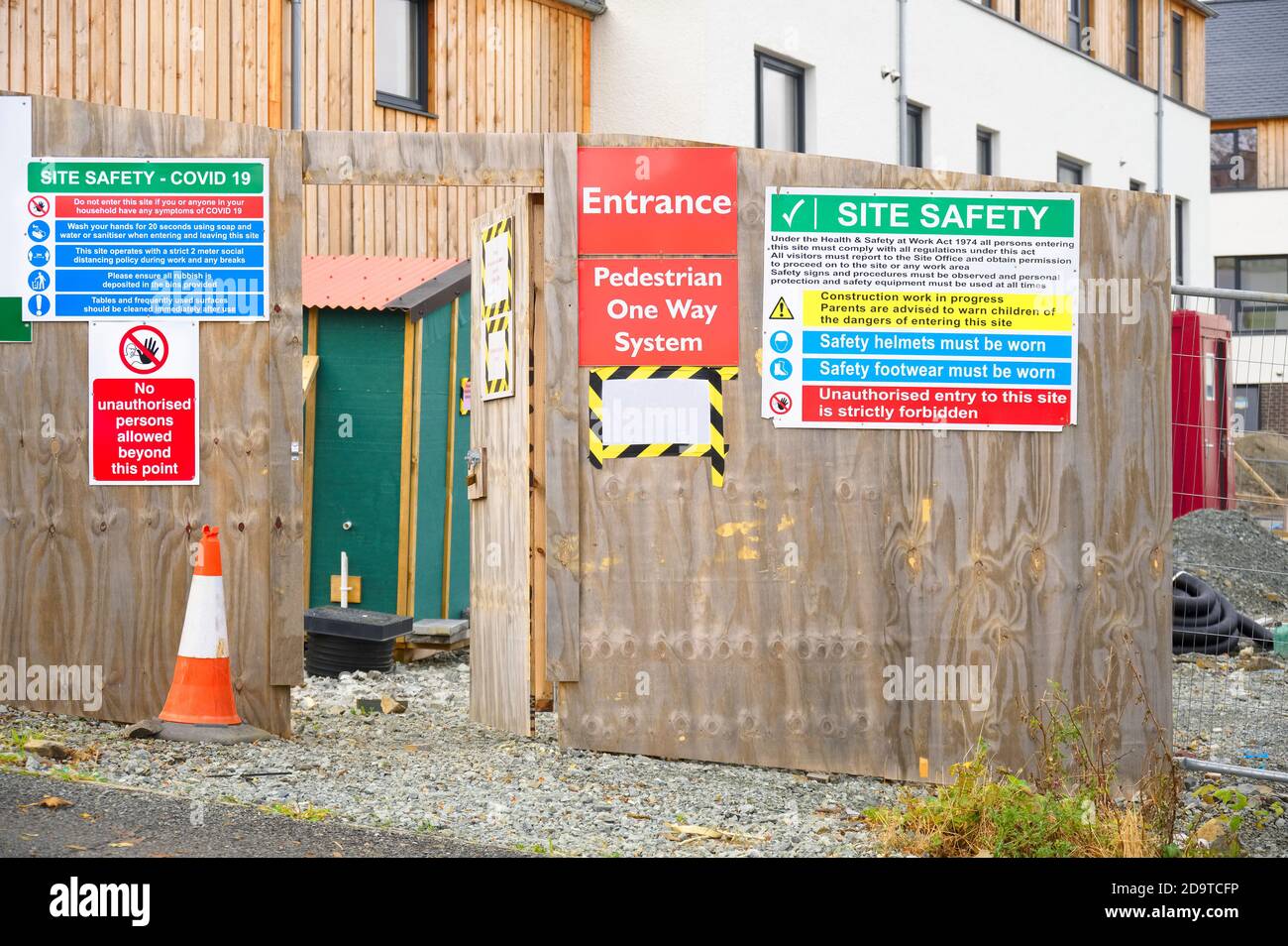 Construction site health and safety message rules sign board signage on ...
