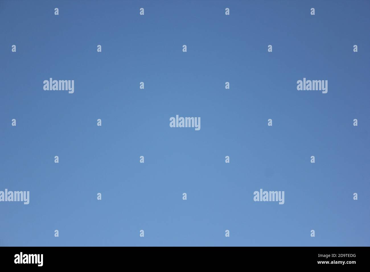 Cloudless heavens hi-res stock photography and images - Alamy