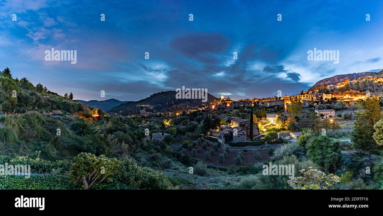 Beautiful towns of spain hi-res stock photography and images - Alamy