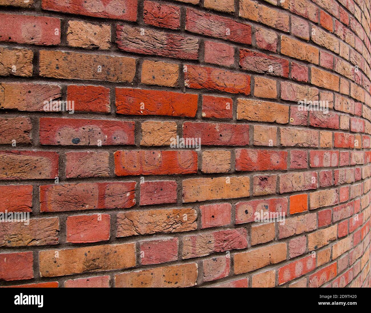 Curved brickwork texture hi-res stock photography and images - Alamy