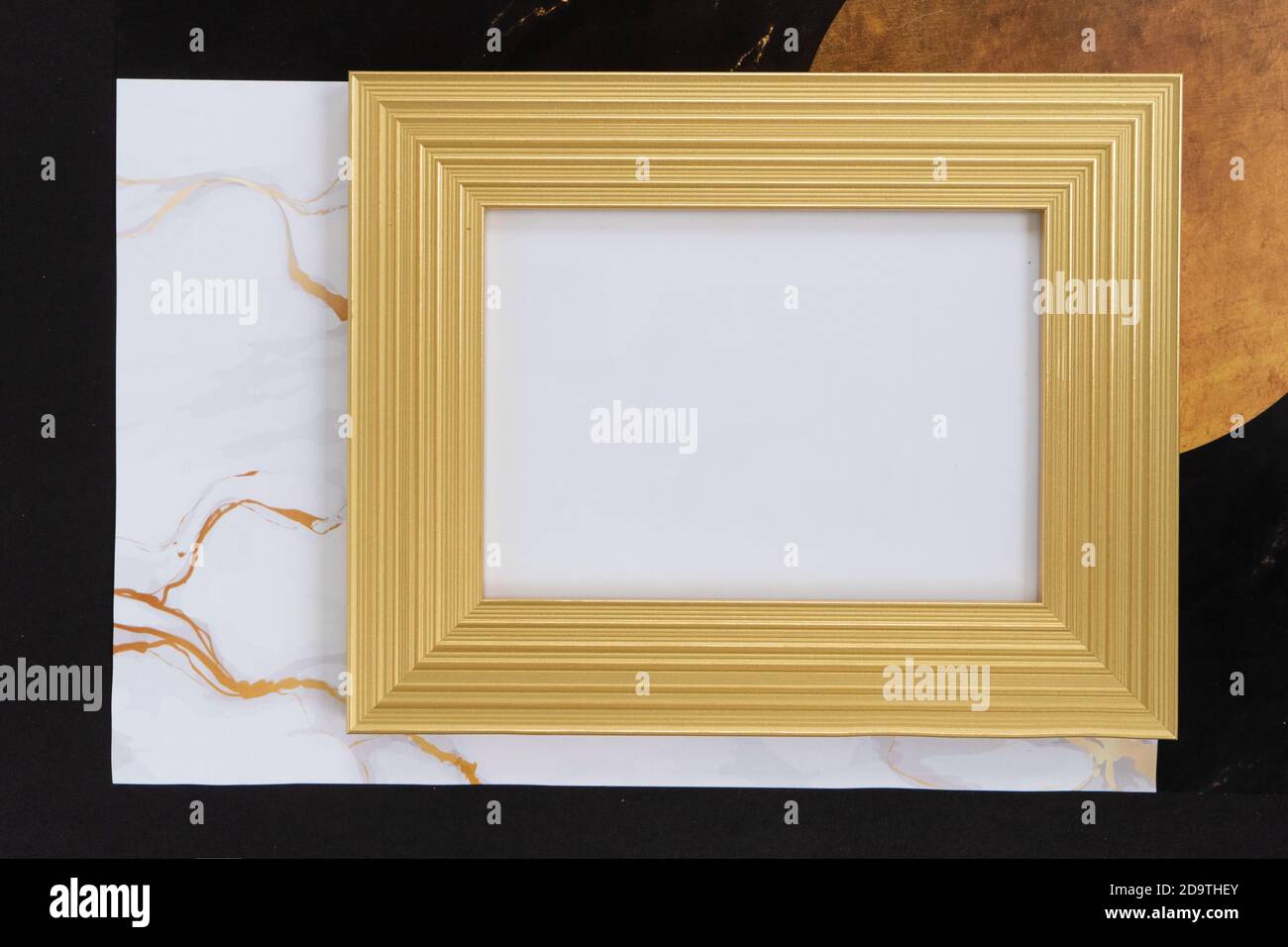 Luxury gold realistic frame hi-res stock photography and images - Alamy