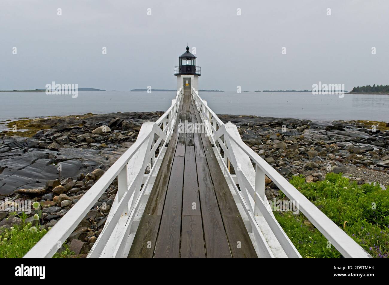 Marshall Point Lighthouse at the entrance of Port Clyde Harbor in Port ...