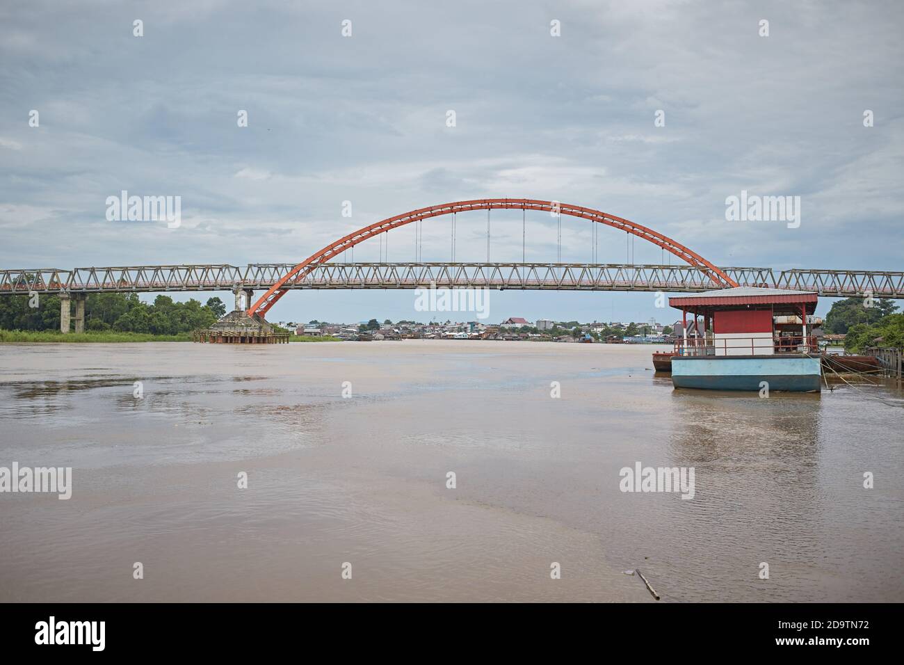 Kahayan river hi-res stock photography and images - Alamy
