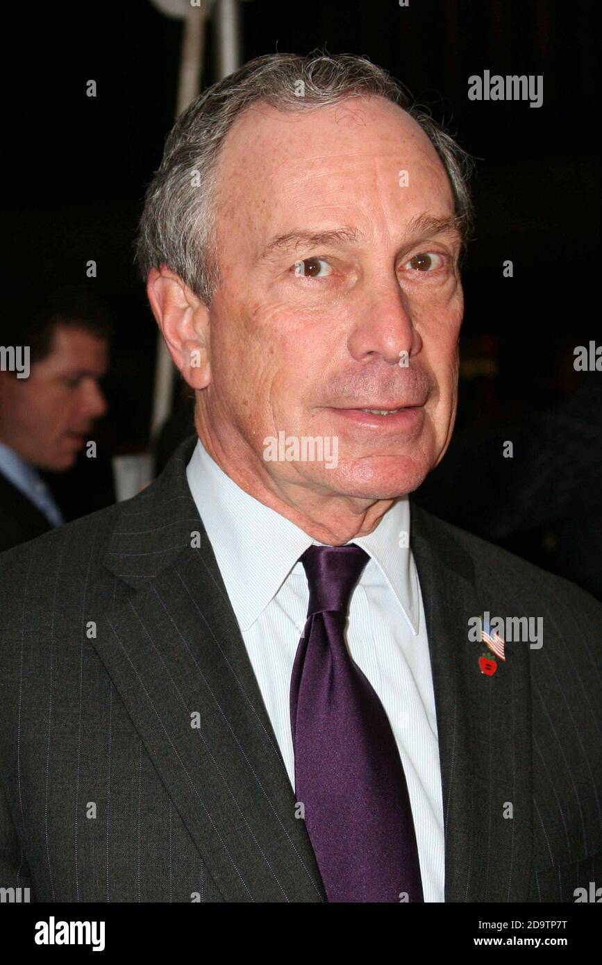 Mayor Michael Bloomberg arriving at the SHOWTIME and Broadway Cares ...