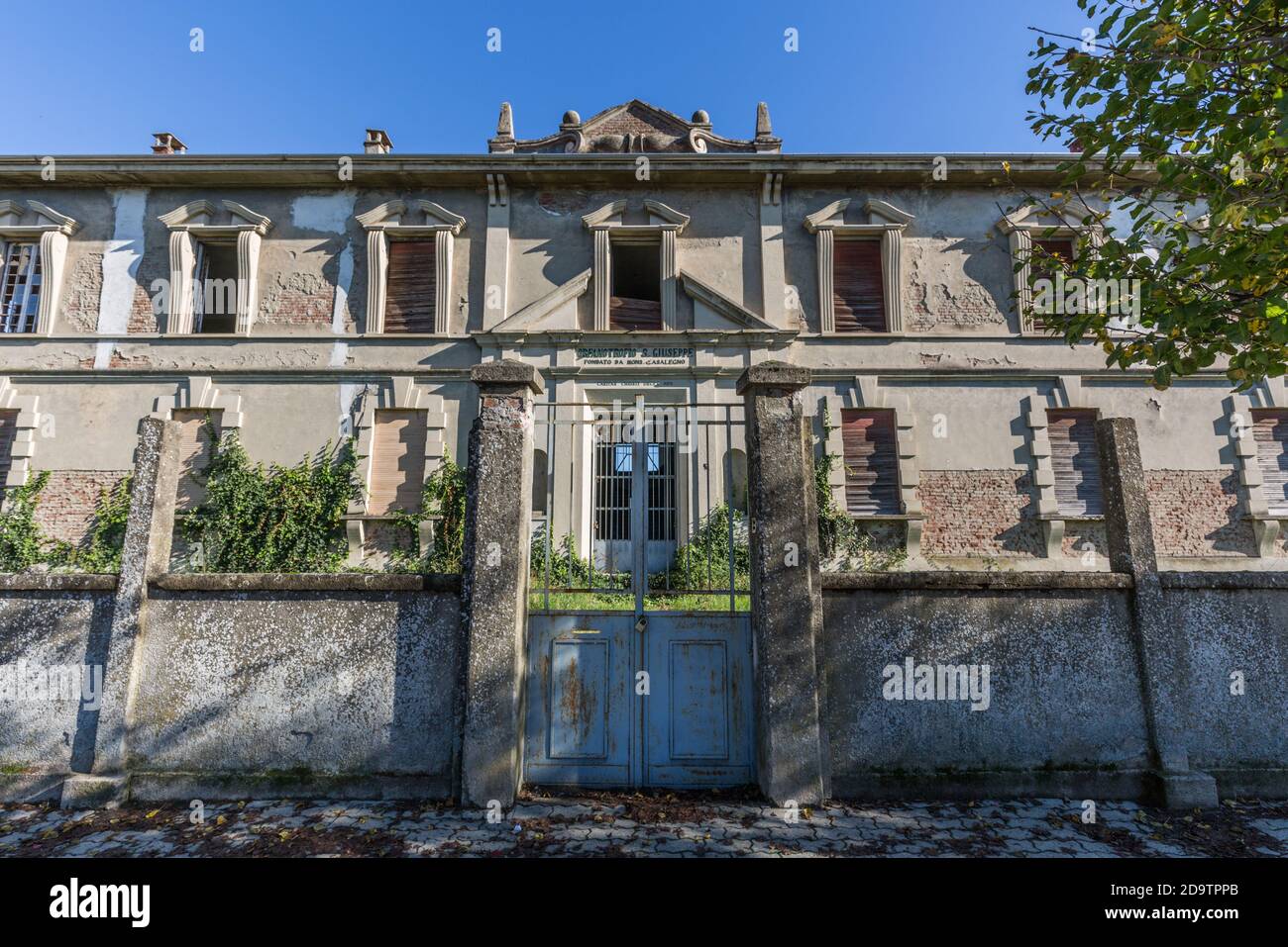 Orphanage children hi-res stock photography and images - Alamy