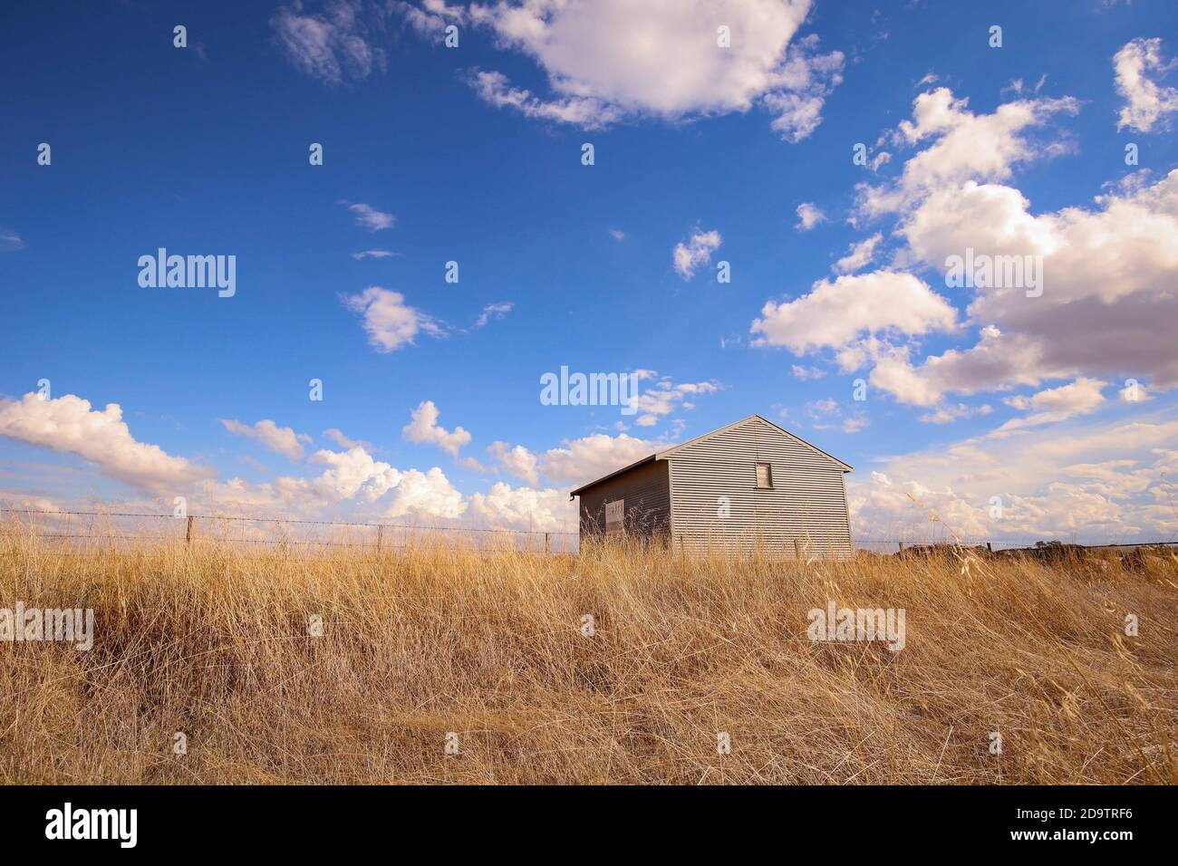 Cabin in a rural environment Stock Photo - Alamy