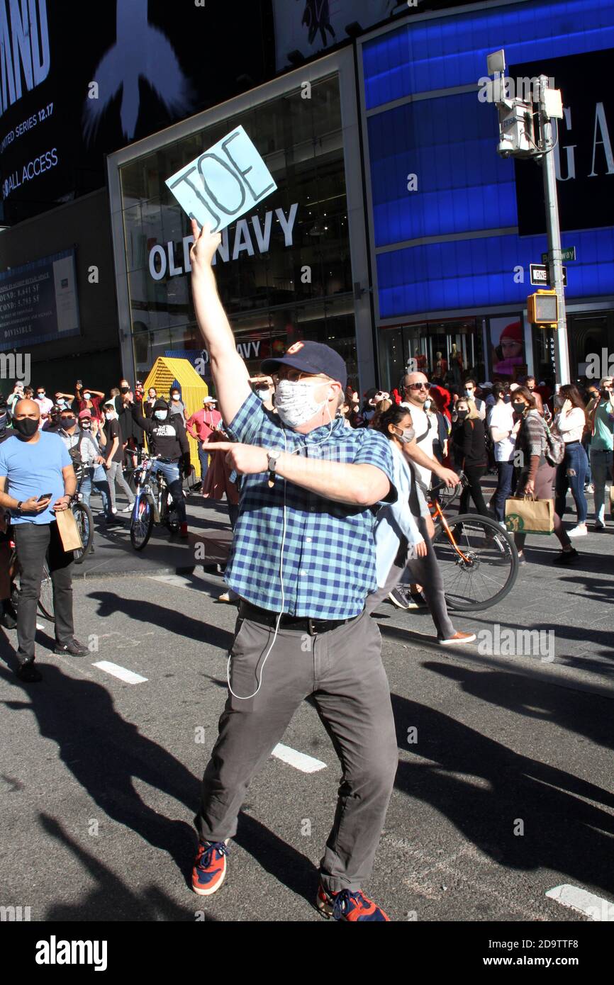 November 7, 2020, New York, New York, USA: Celebrations breakout all ...