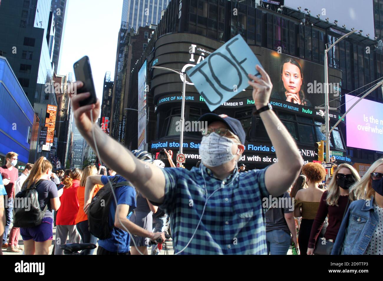 November 7, 2020, New York, New York, USA: Celebrations breakout all ...