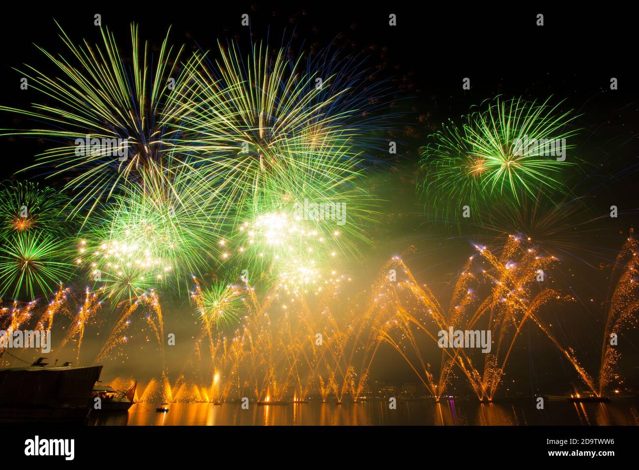 Geneva fireworks hi-res stock photography and images - Alamy
