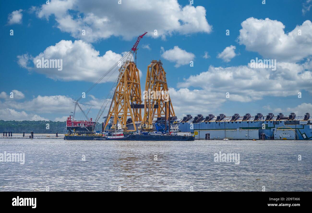 Golden Ray Capsized Stock Photo - Alamy