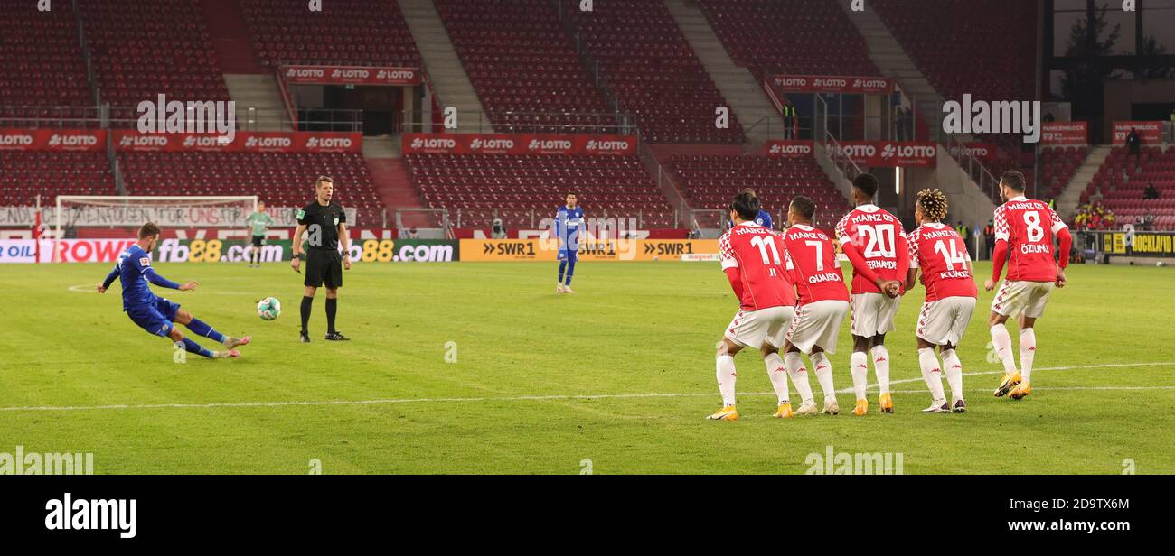 City Of Mainz, Deutschland. 07th Nov, 2020. firo: 07.11.2020 Football ...