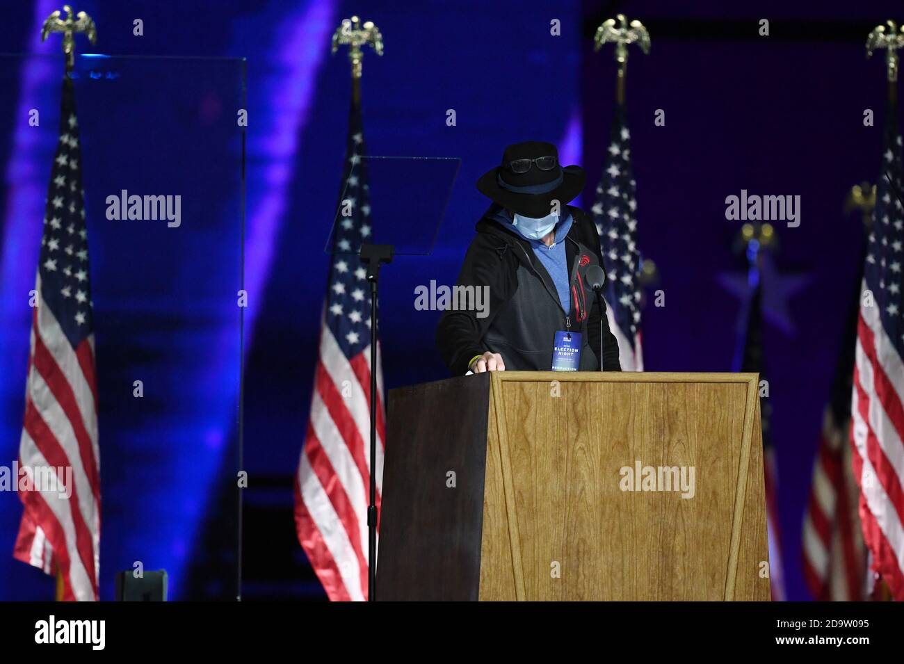 President biden speech podium hi-res stock photography and images - Alamy