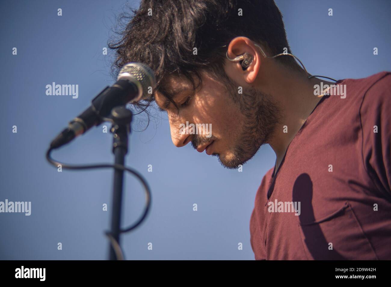 Gold music club hi-res stock photography and images - Alamy