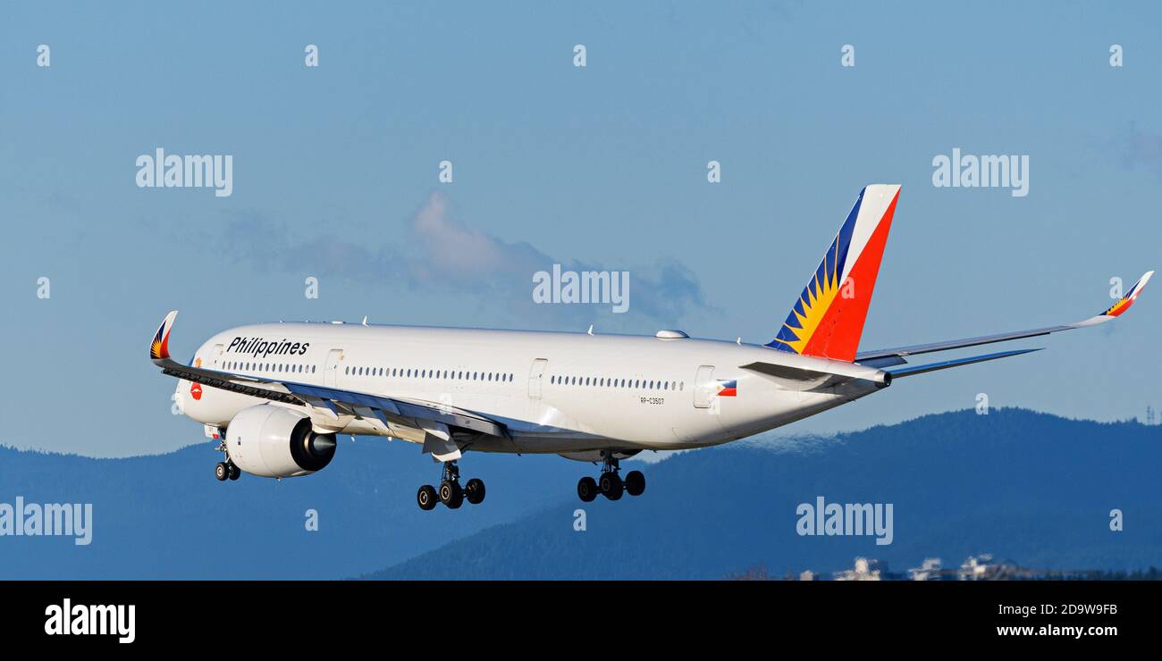 Philippine airlines logo hi-res stock photography and images - Alamy