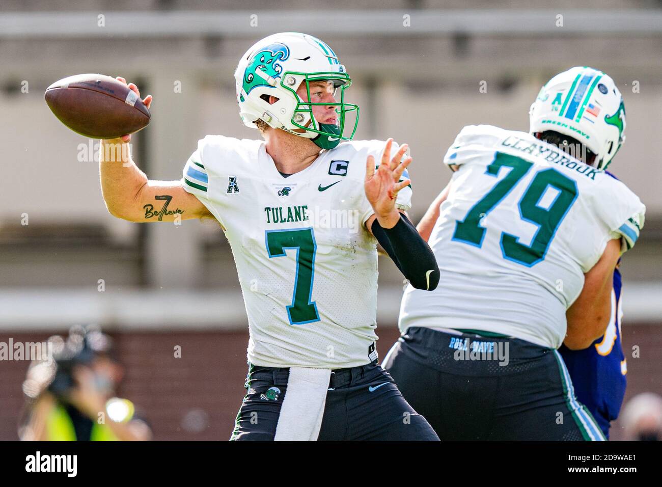 Tulane Green Wave quarterback Michael Pratt (7) during the NCAA college ...