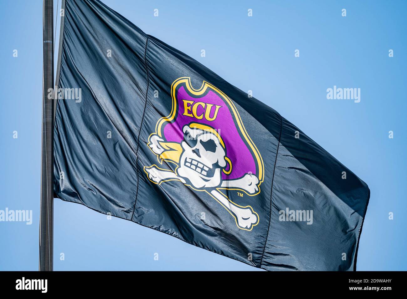 The pirates flag hi-res stock photography and images - Alamy