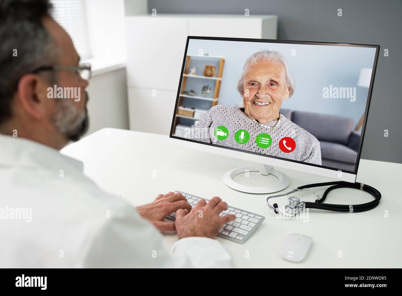 Video call doctor hi-res stock photography and images - Alamy