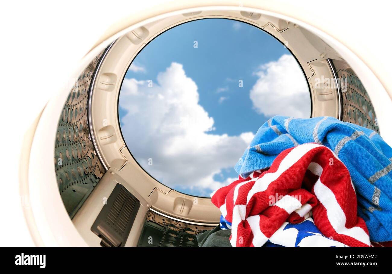 Inside washing machine hi-res stock photography and images - Alamy