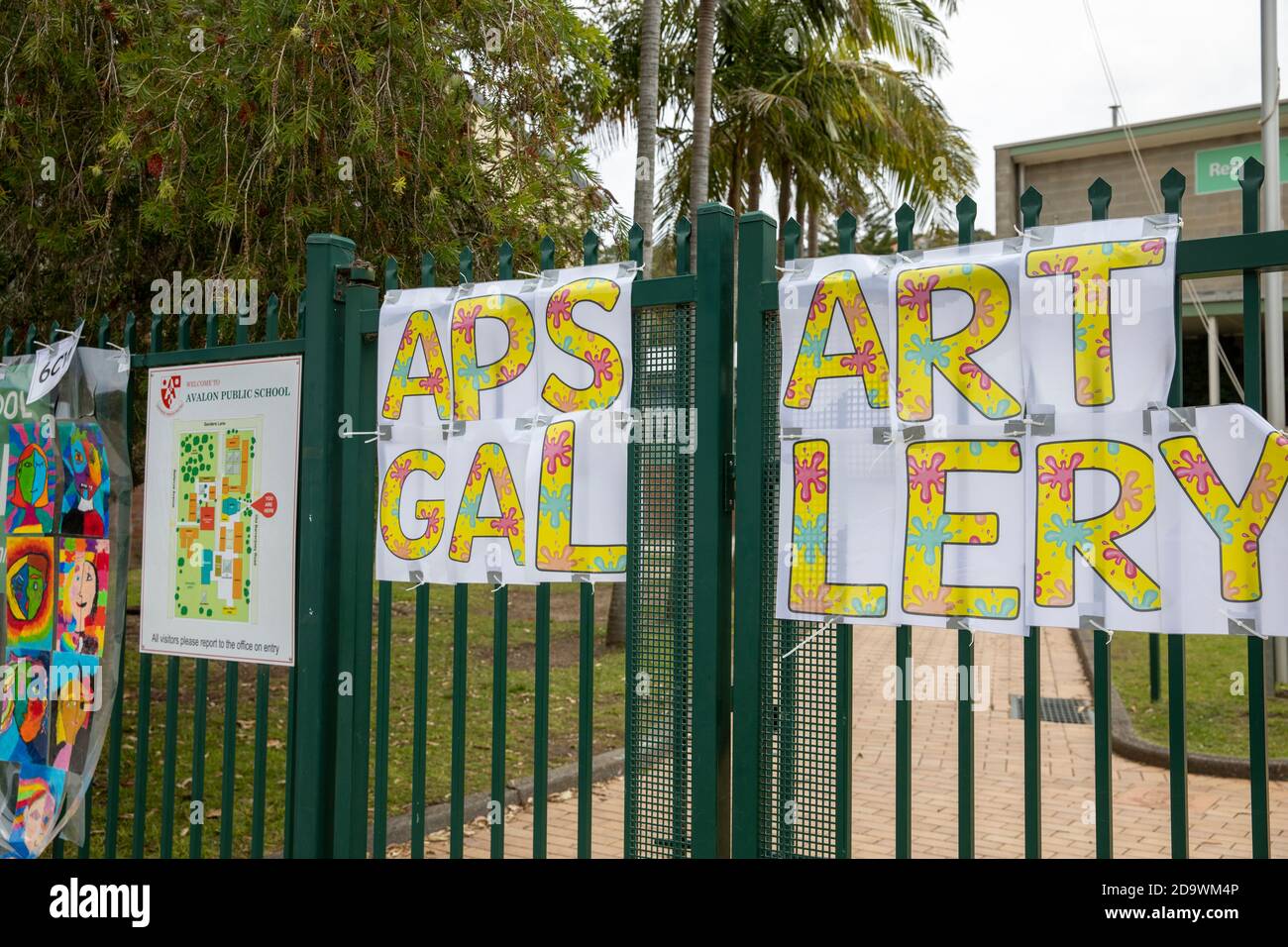 Student drawings display hi-res stock photography and images - Alamy