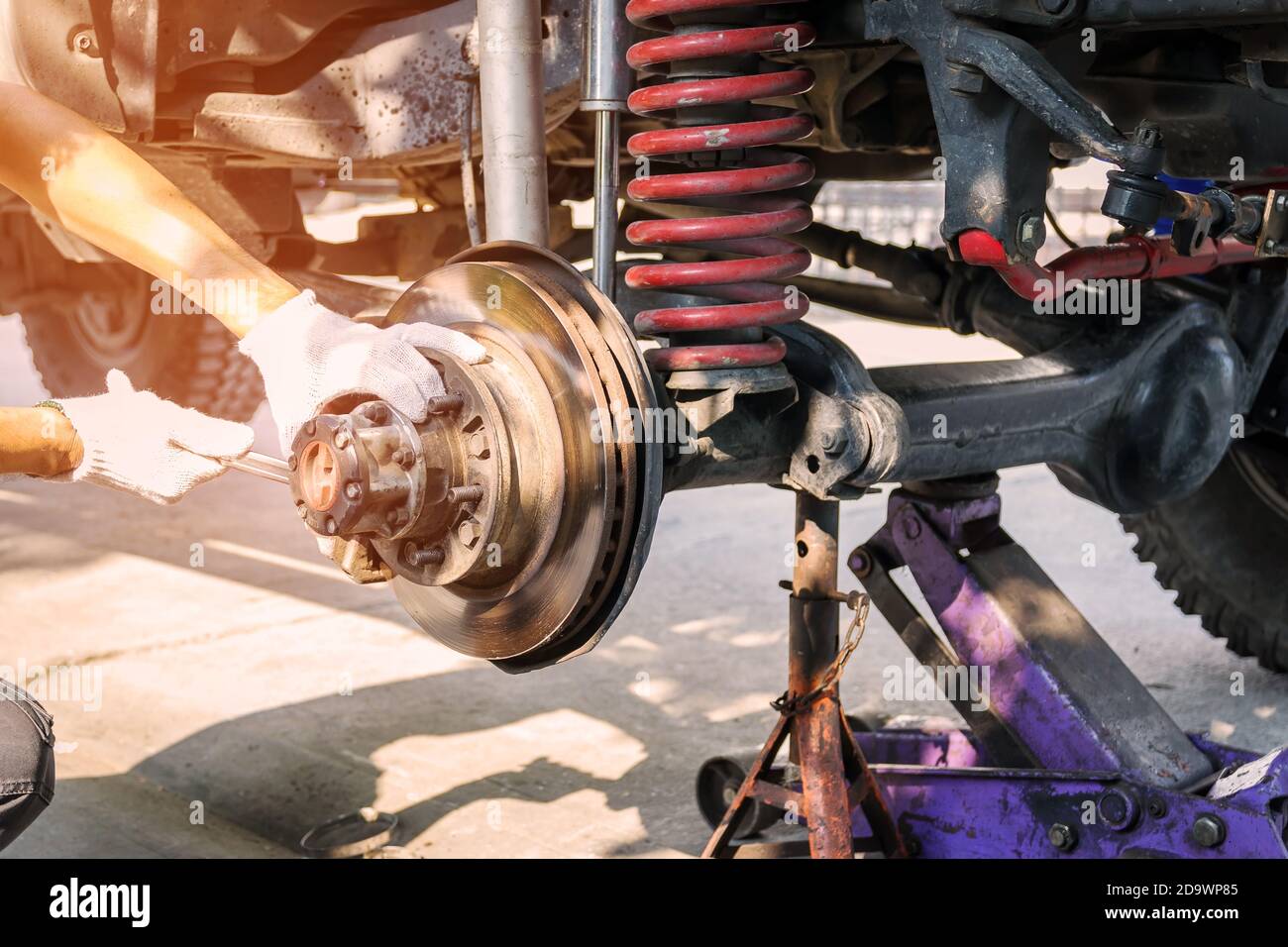 The front wheel of the car was removed to repair the brake system ...