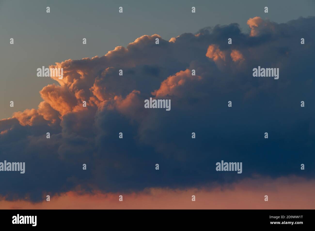 Cloudscape stratocumulus cloud formation hi-res stock photography and ...