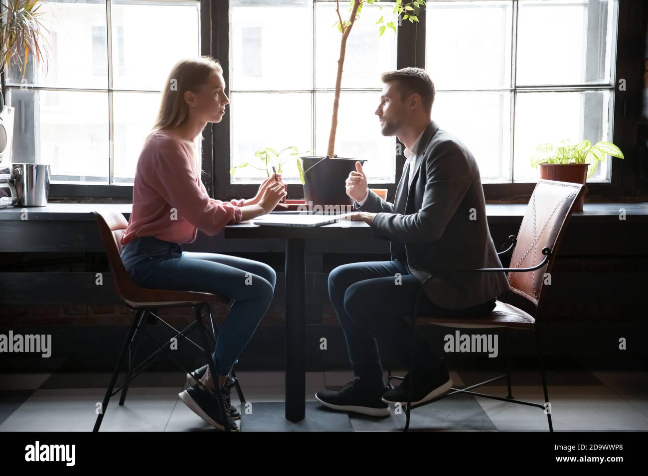 Informal interview two people hi-res stock photography and images - Alamy
