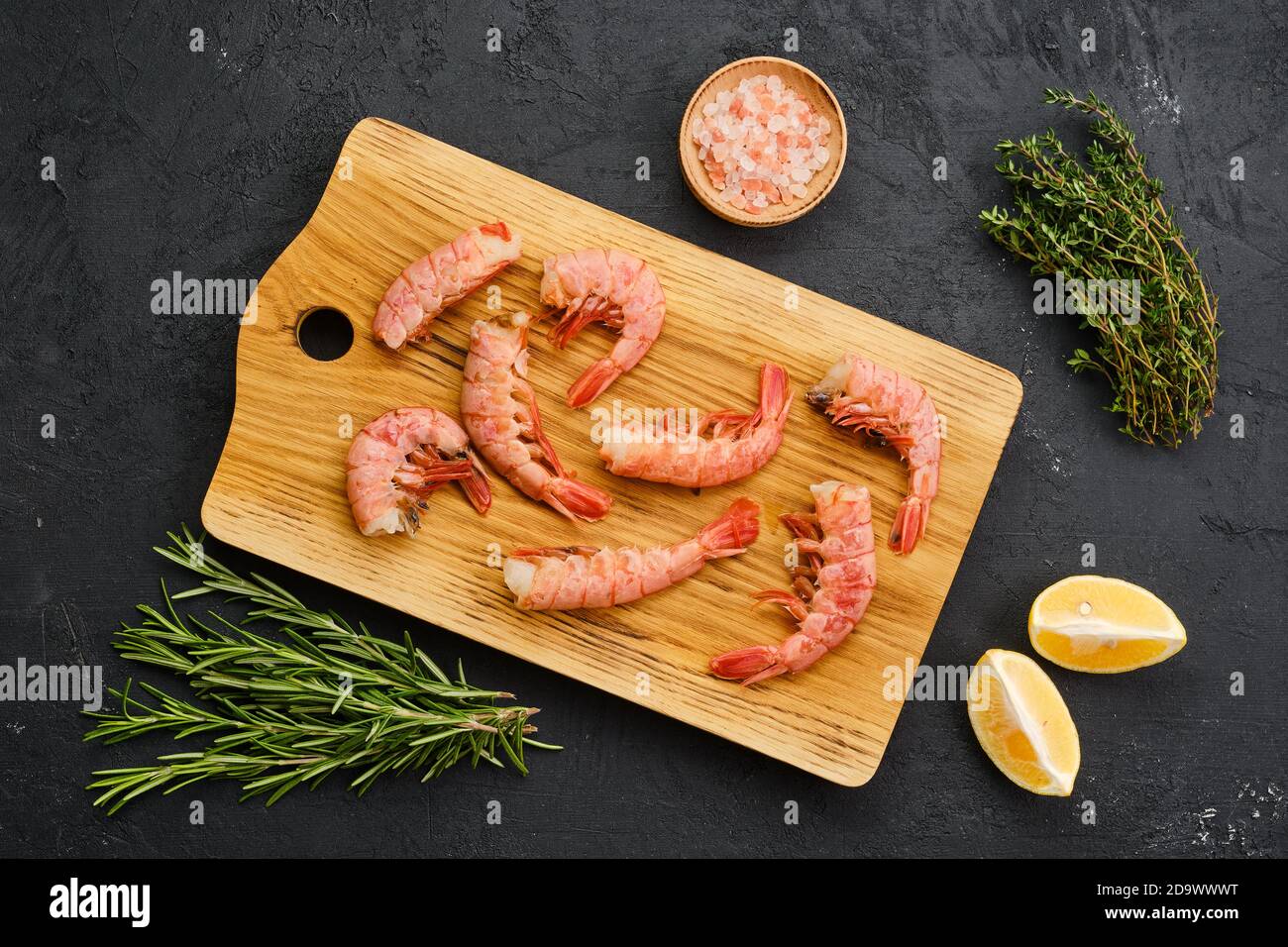 Unpeeled shrimp hi-res stock photography and images - Alamy