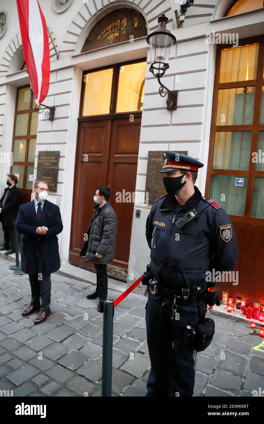 Bermuda police hi-res stock photography and images - Alamy