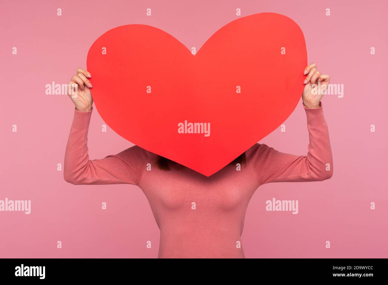 Female hands paper heart health hi-res stock photography and images - Alamy