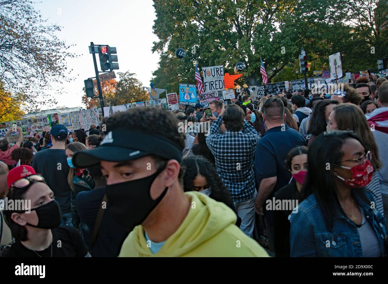 Joe biden and kamala harris 2020 hi-res stock photography and images ...