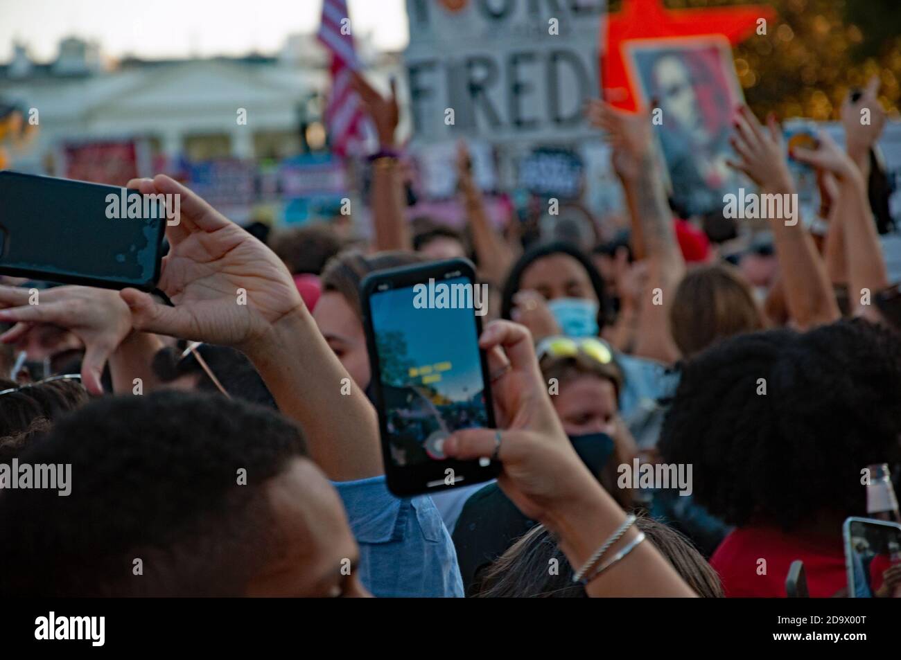 Joe biden and kamala harris 2020 hi-res stock photography and images ...