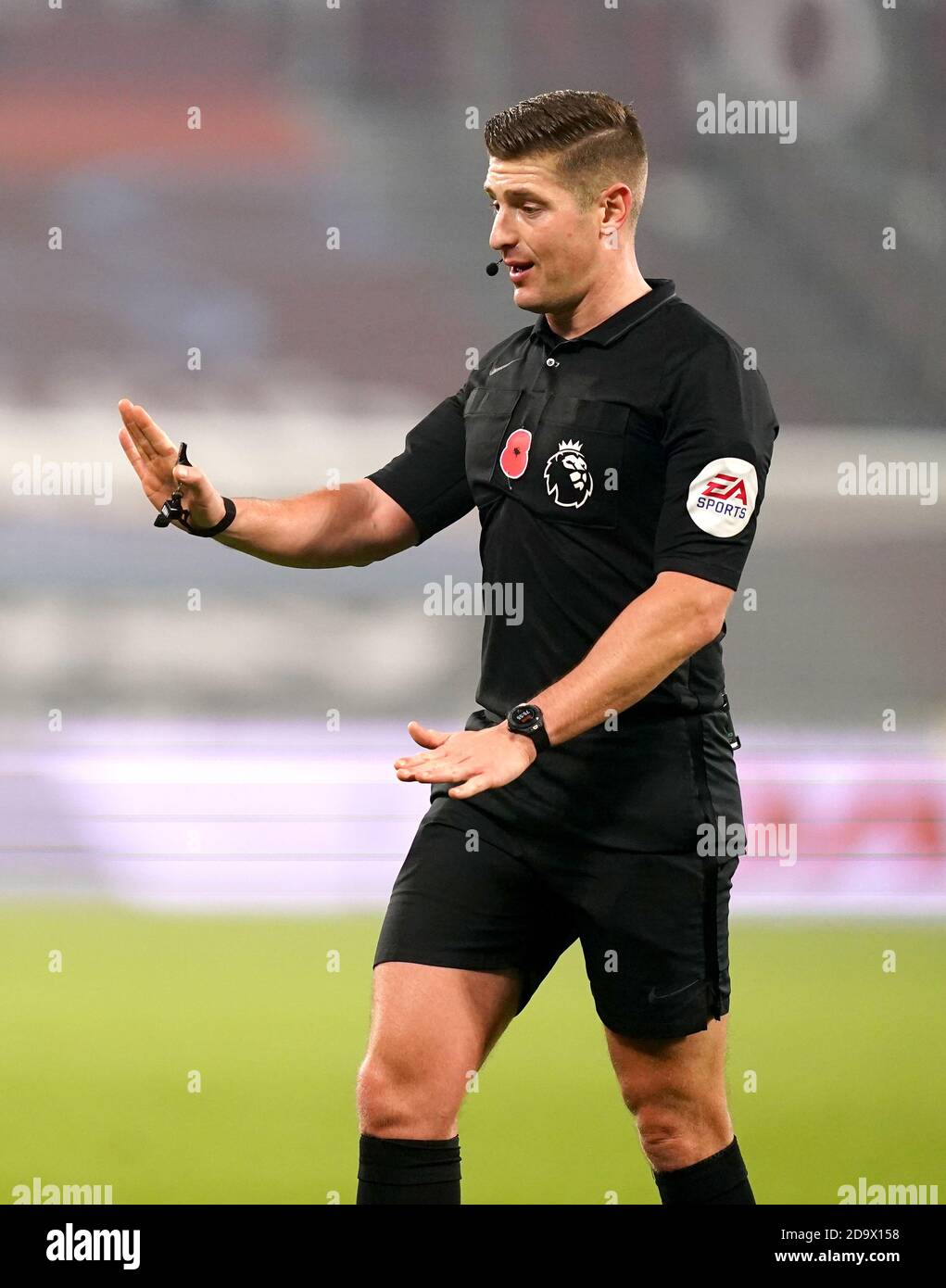 Referee Robert Jones during the Premier League match at the London ...