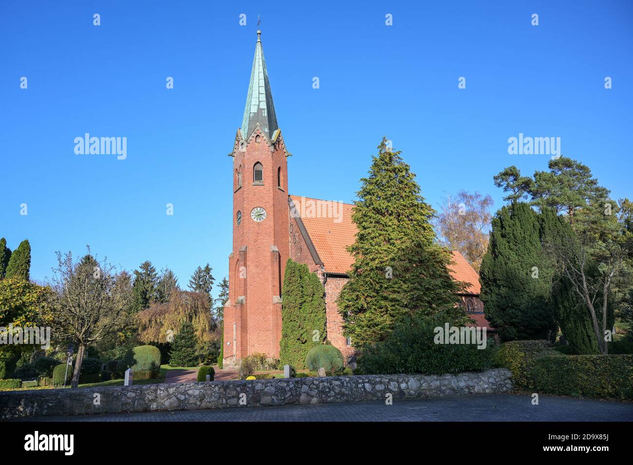 St.-Clemens St.-Katharinen church, medieval architecture from red brick ...