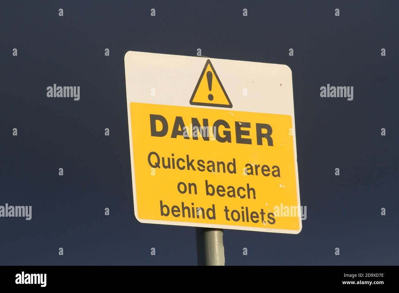 Danger quicksand safety sign hi-res stock photography and images - Alamy