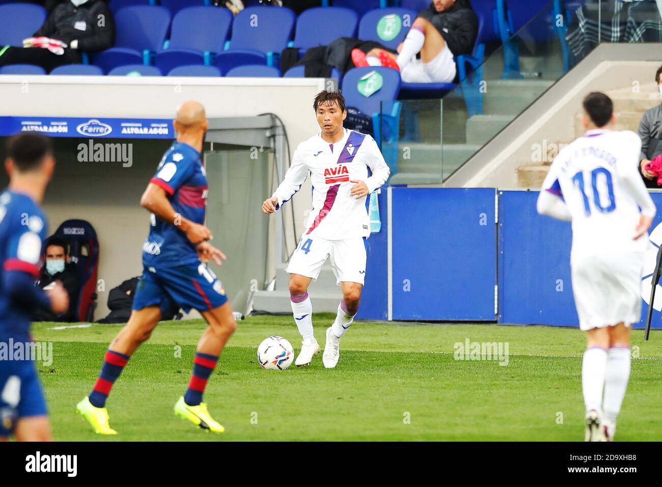 Huesca, Spain. 7th Nov, 2020. Takashi Inui (Eibar) Football/Soccer ...
