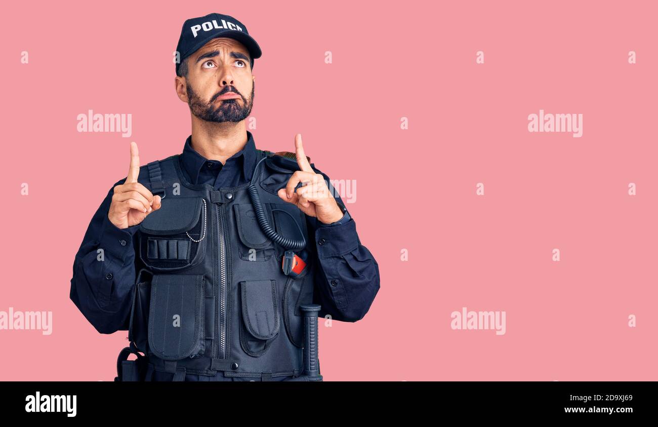 Unhappy police officer hi-res stock photography and images - Alamy