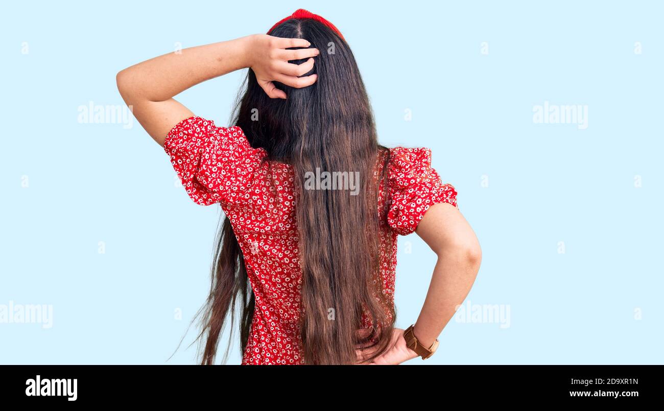 Teen girl looking away rear view hi-res stock photography and images ...