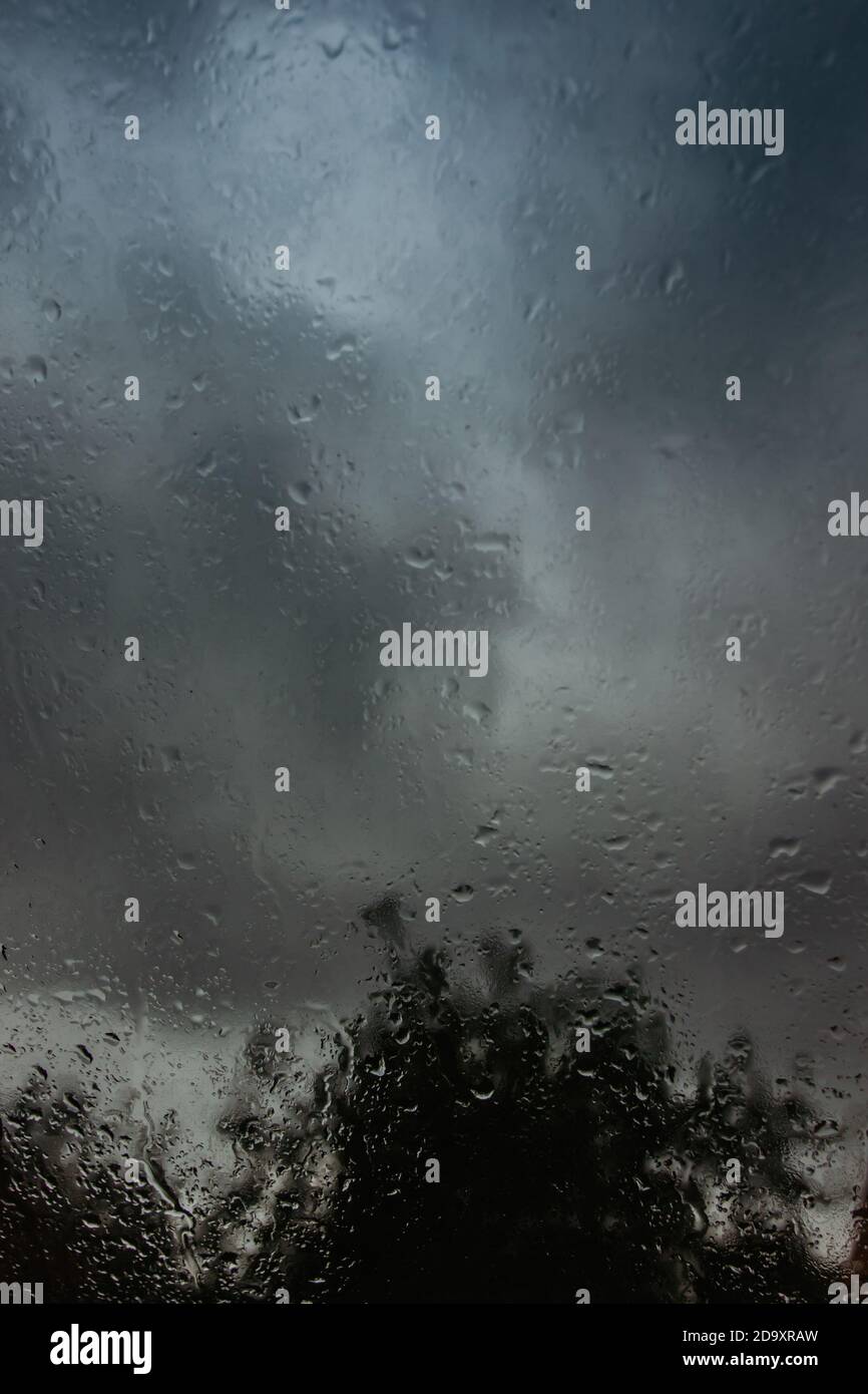 Raindrops in dirty water hi-res stock photography and images - Alamy