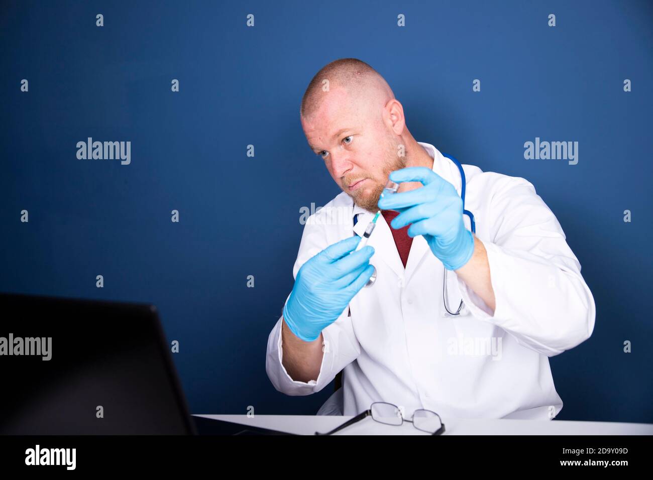 Tele counselling hi-res stock photography and images - Alamy