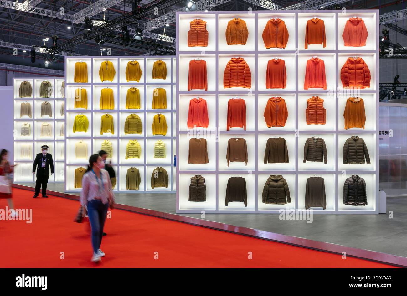 Uniqlo booth hi-res stock photography and images - Alamy