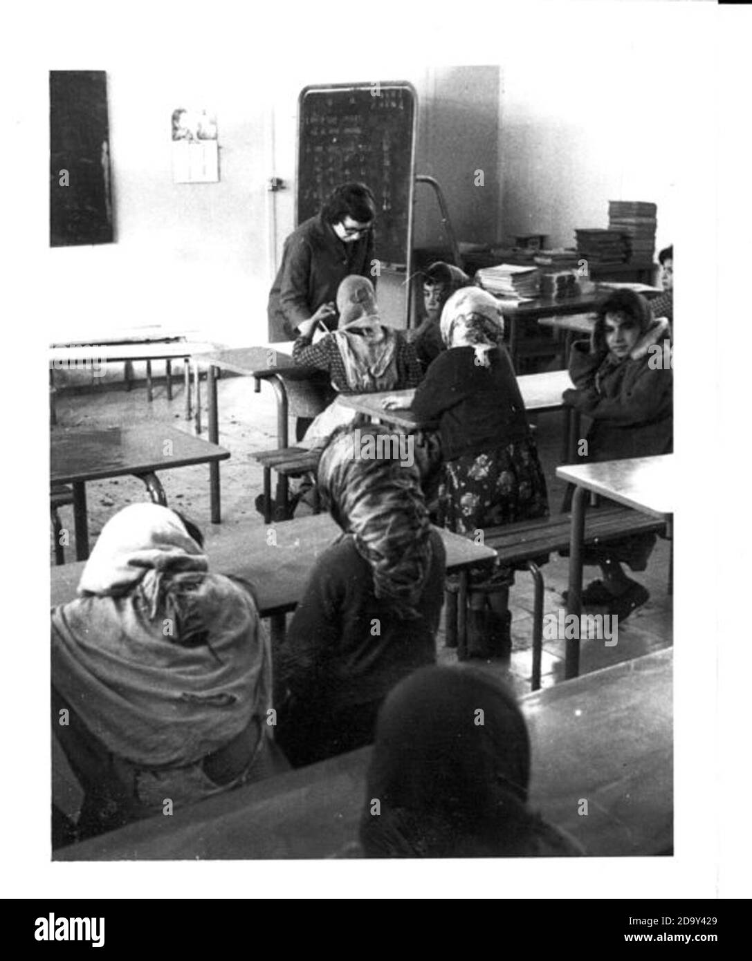 1940s classroom Black and White Stock Photos & Images - Alamy