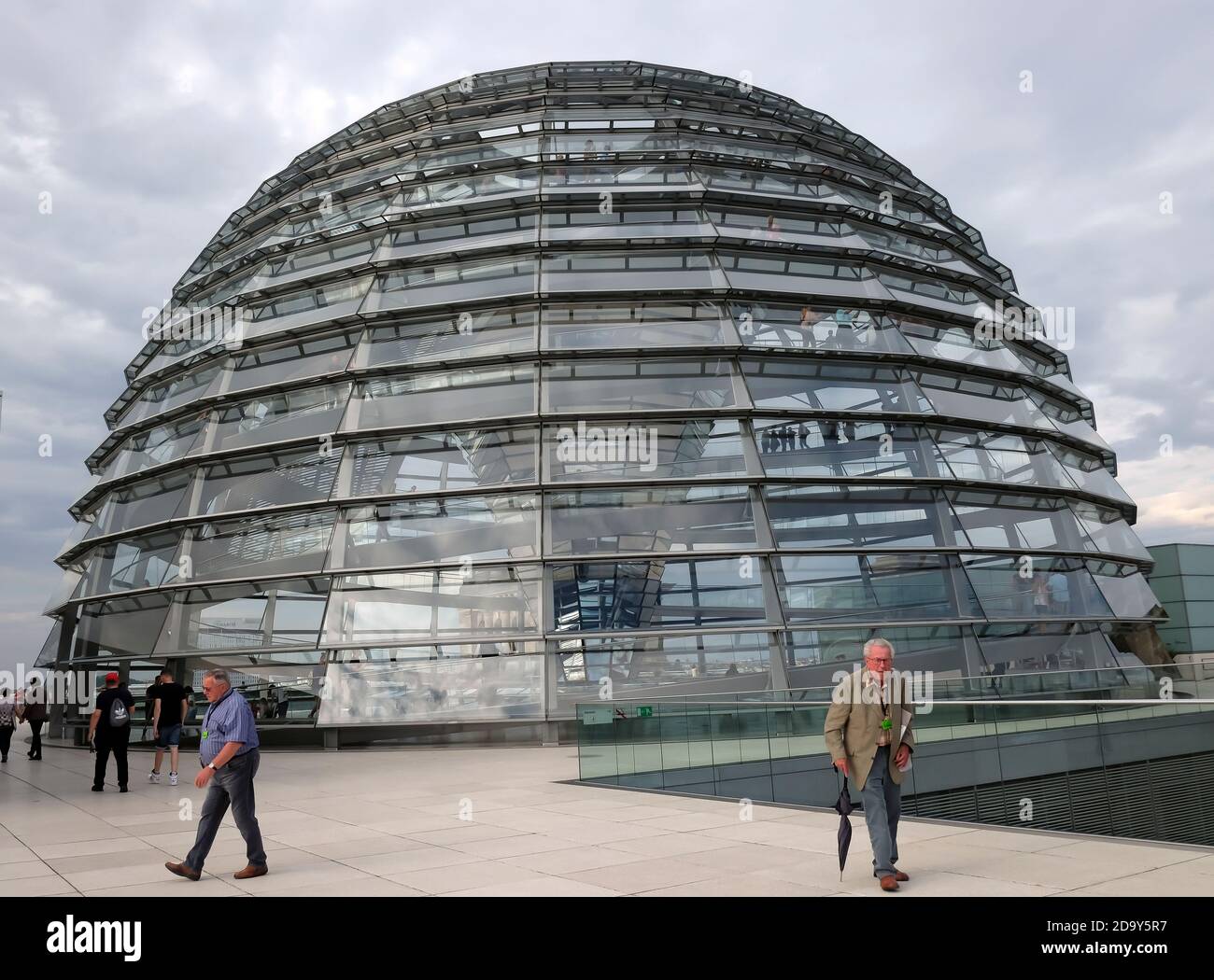 Berlin, Germany : Reichstag glass dome construction above German ...