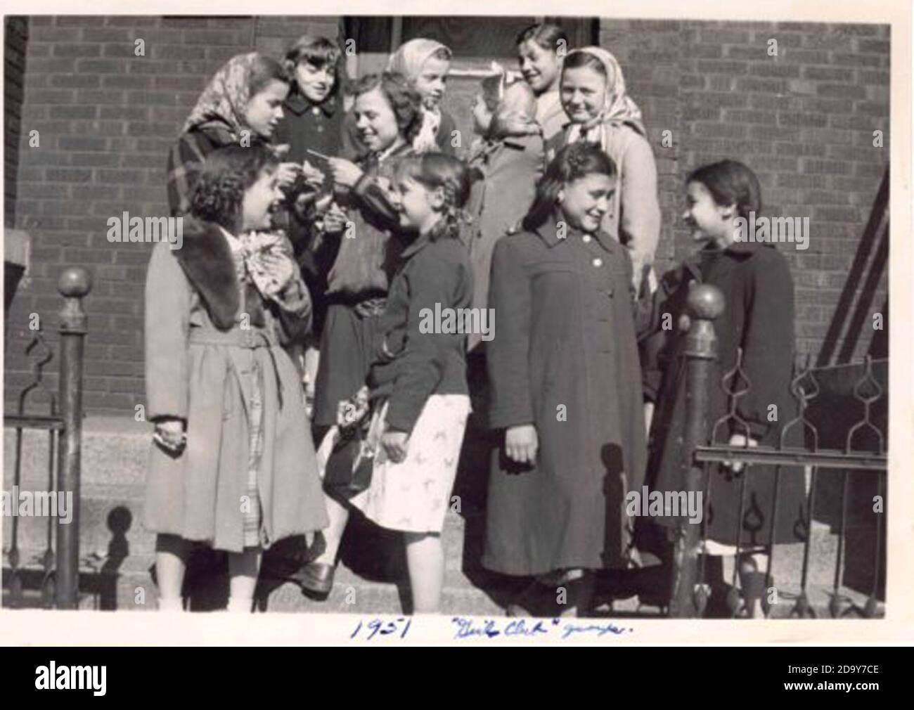 Mission girls hi-res stock photography and images - Alamy