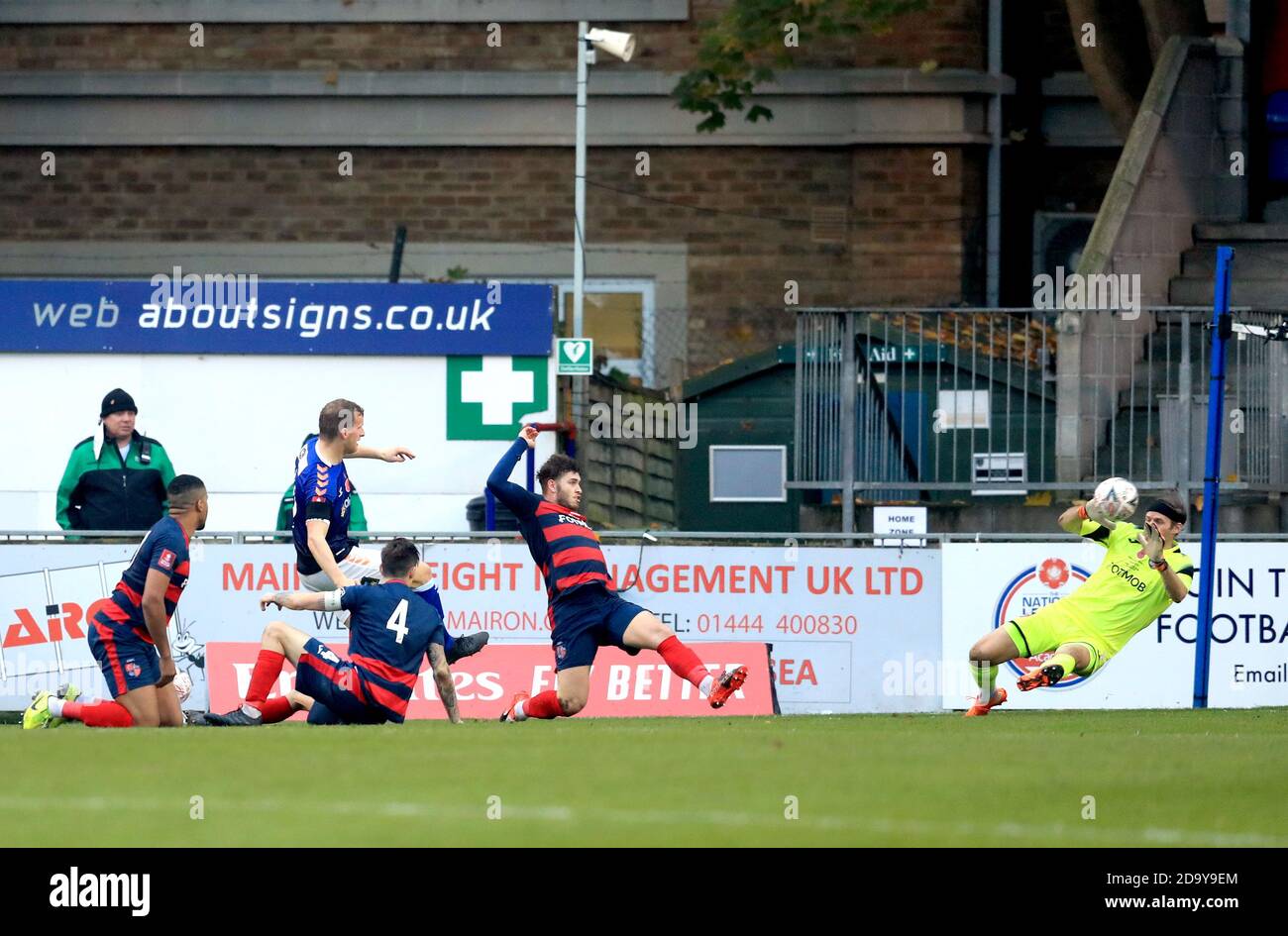 Oldham athletics danny rowe hi-res stock photography and images - Alamy